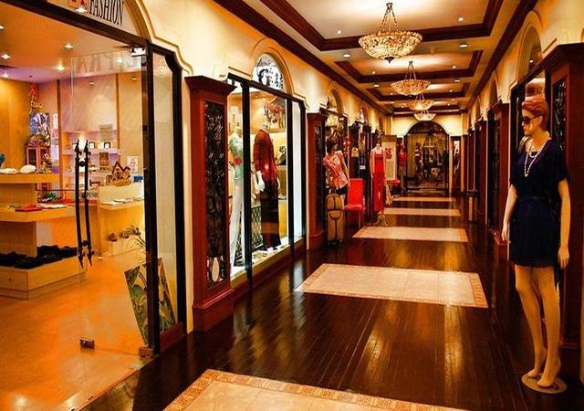 Fort ilocandia Laoag Arcade - Philippines Banaue & Sagada Tours, Manila ...